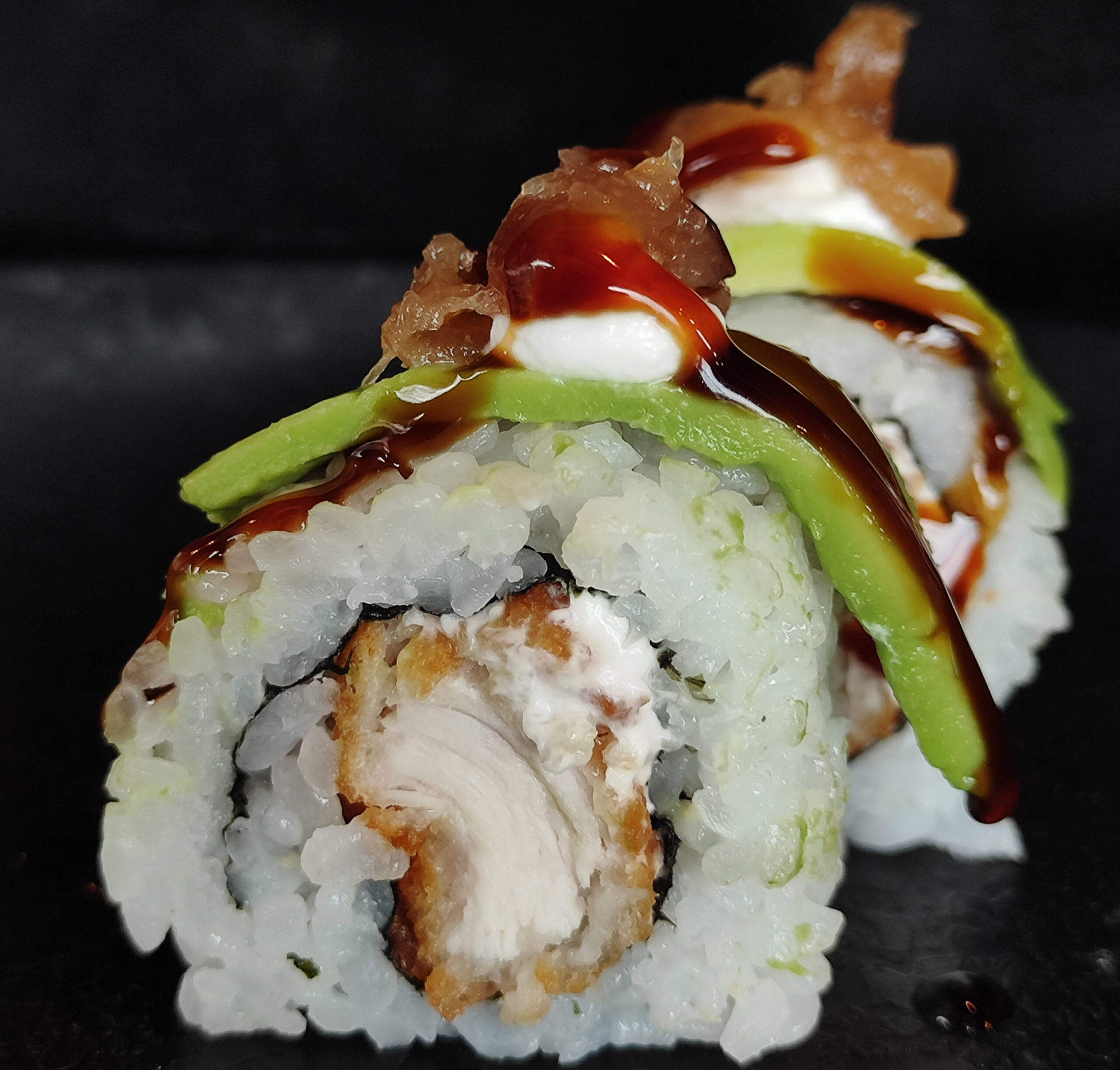 HOBI CRUNCHY ROLL – Exclusivo y por tiempo limitado – KOAN Sushi & Poke
